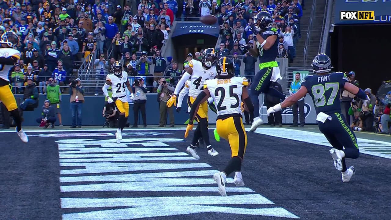 Seattle Seahawks quarterback Geno Smith locates Seahawks rookie wide ...