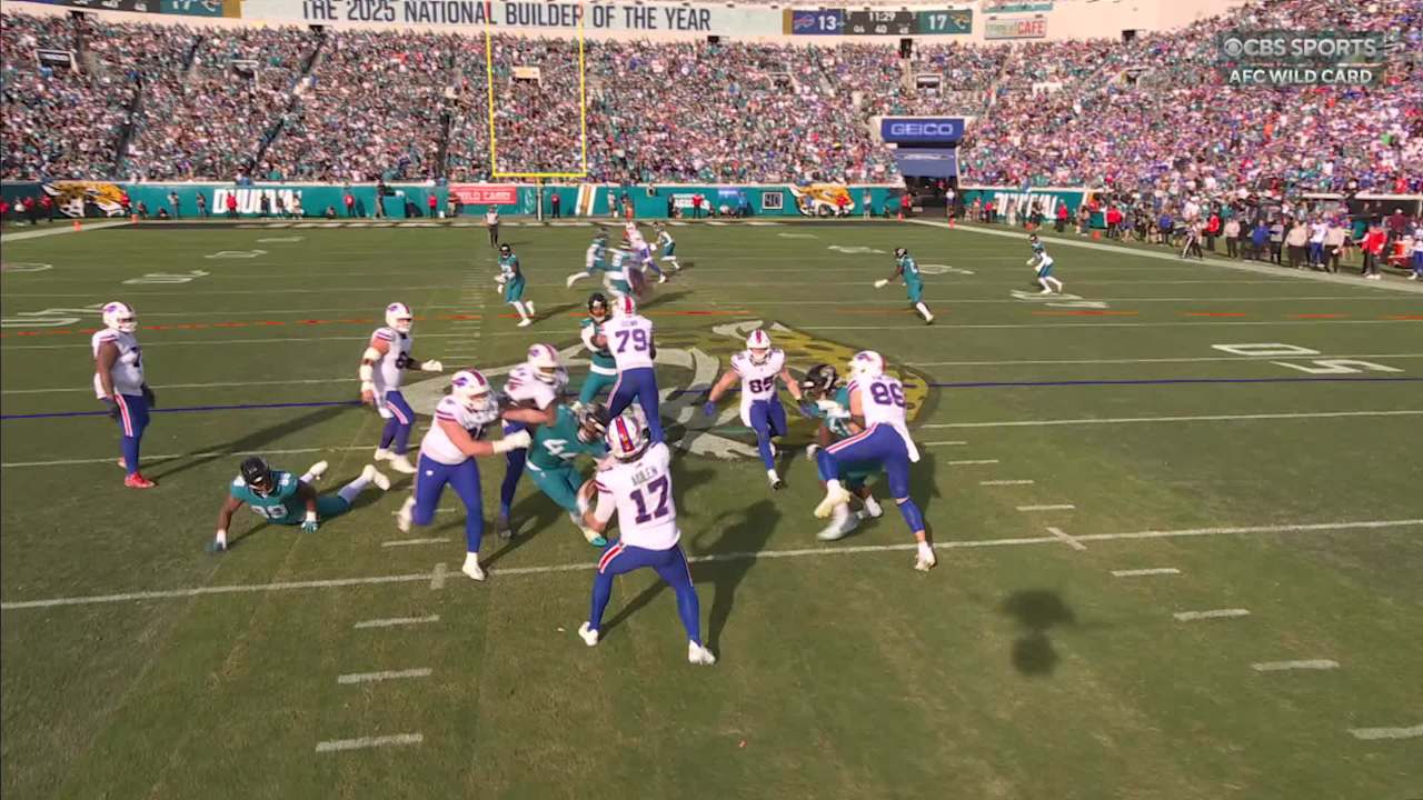 Buffalo Bills quarterback Josh Allen zips play-action pass over the ...