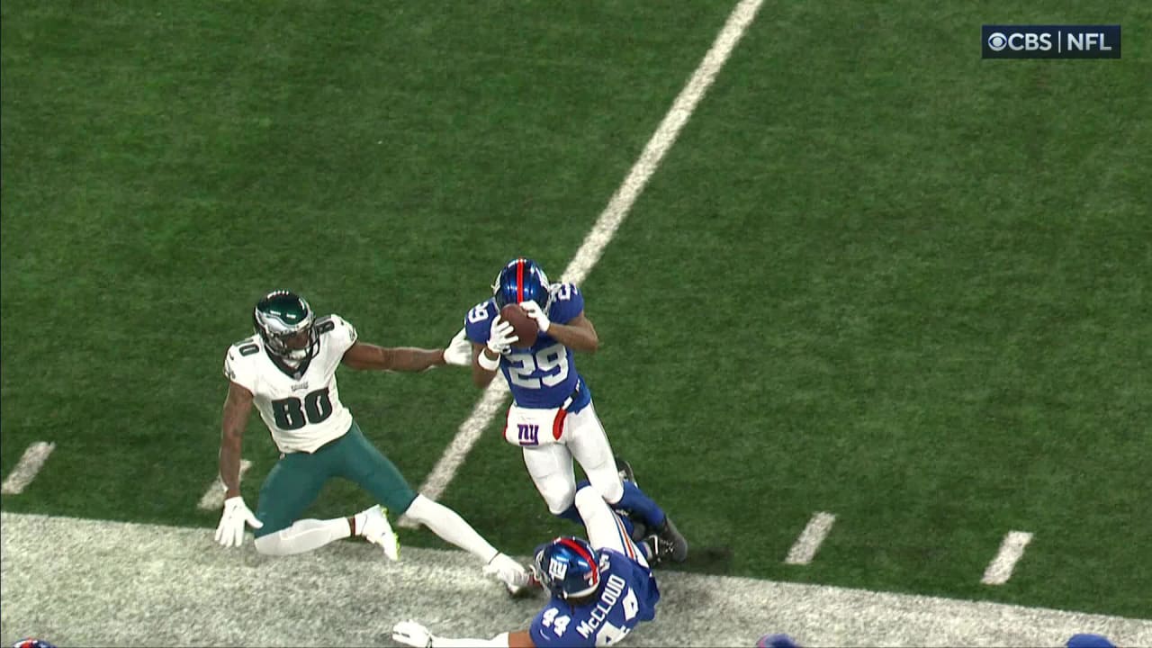 Can't-Miss Play: New York Giants safety Xavier McKinney leaps for epic toe-drag INT on Eagles ...