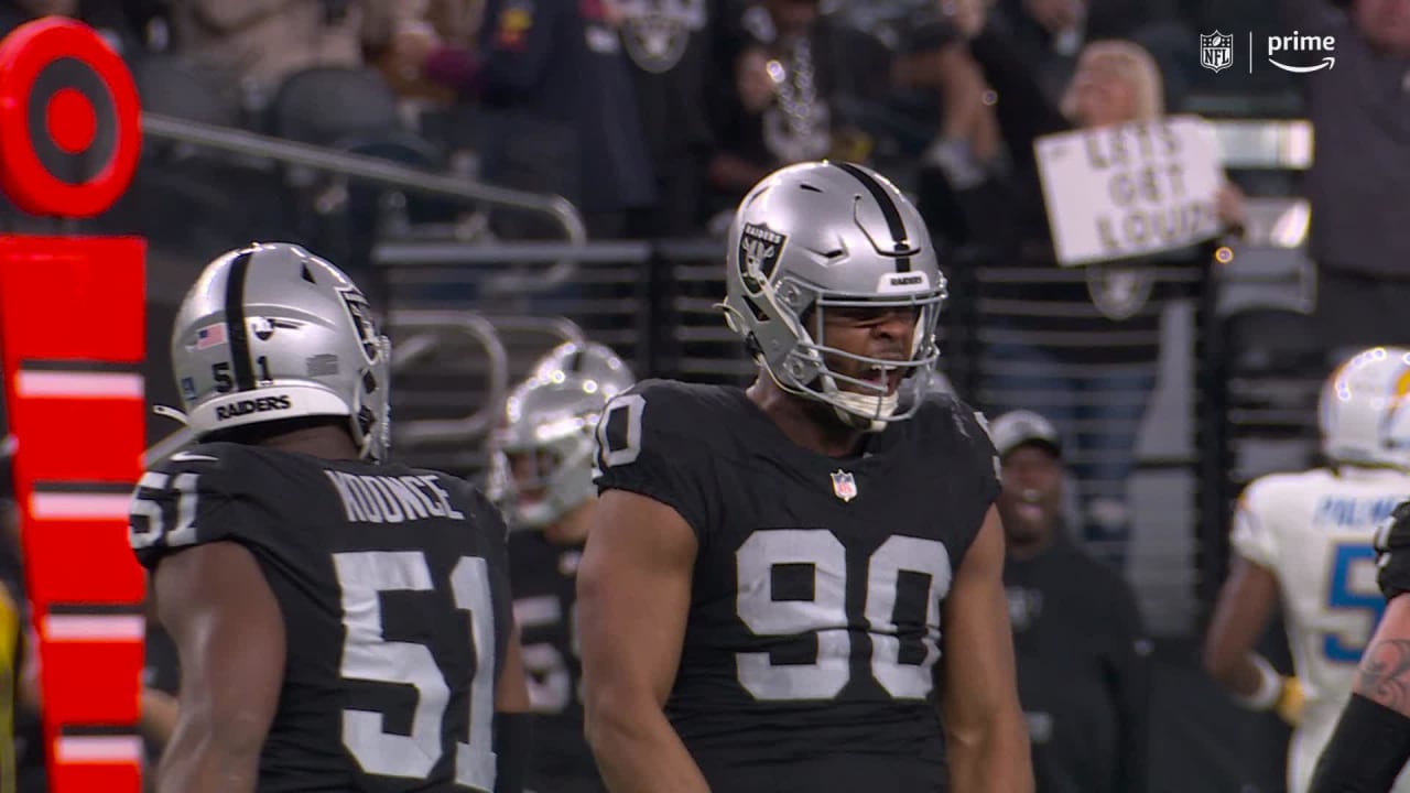 Las Vegas Raiders defensive tackle Jerry Tillery ambushes Los Angeles ...