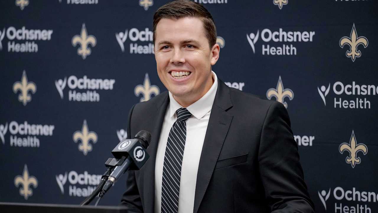 Kellen Moore aims to lead Saints 'the right way,' feels 'fortunate' to ...