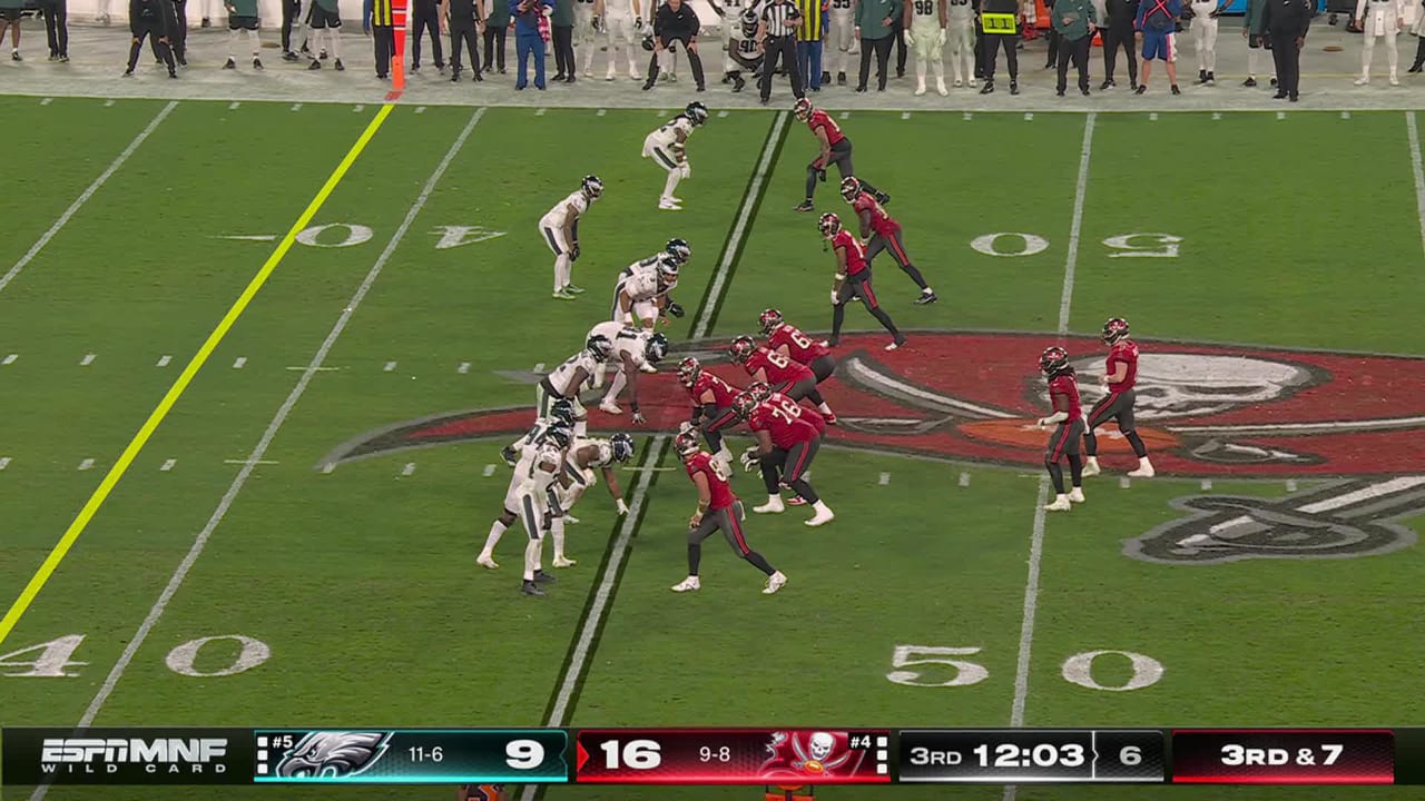 Philadelphia Eagles' defensive line engulfs Tampa Bay Buccaneers ...