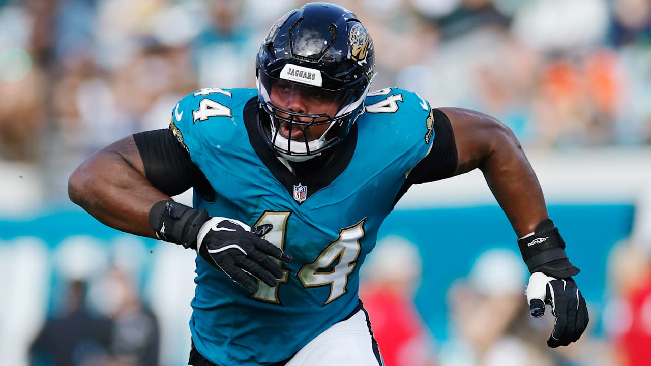 Jaguars exercise DE Travon Walker's fifth-year option