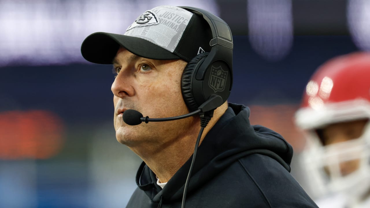 Chiefs assistant Andy Heck unheralded key for ever-changing offensive ...