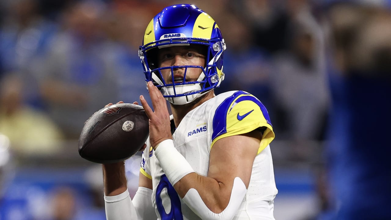 Rams QB Matthew Stafford reports to training camp after working out ...