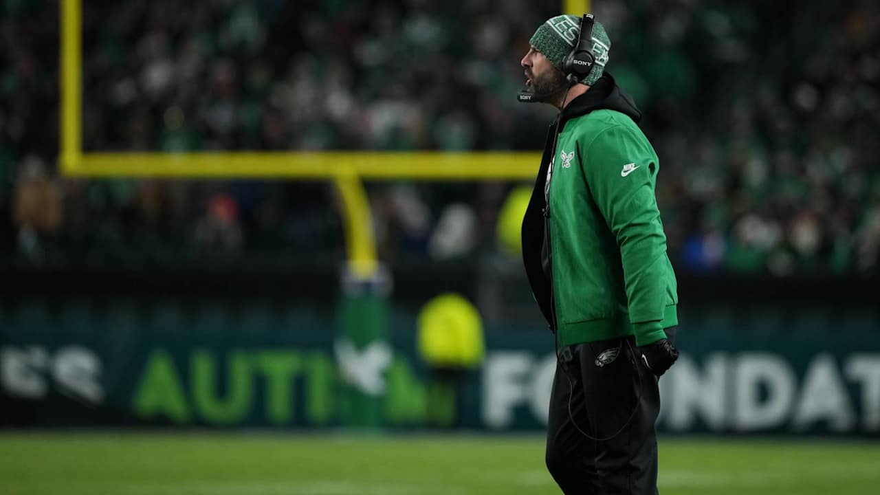 Eagles' Nick Sirianni defends decision to rest starters despite chance ...