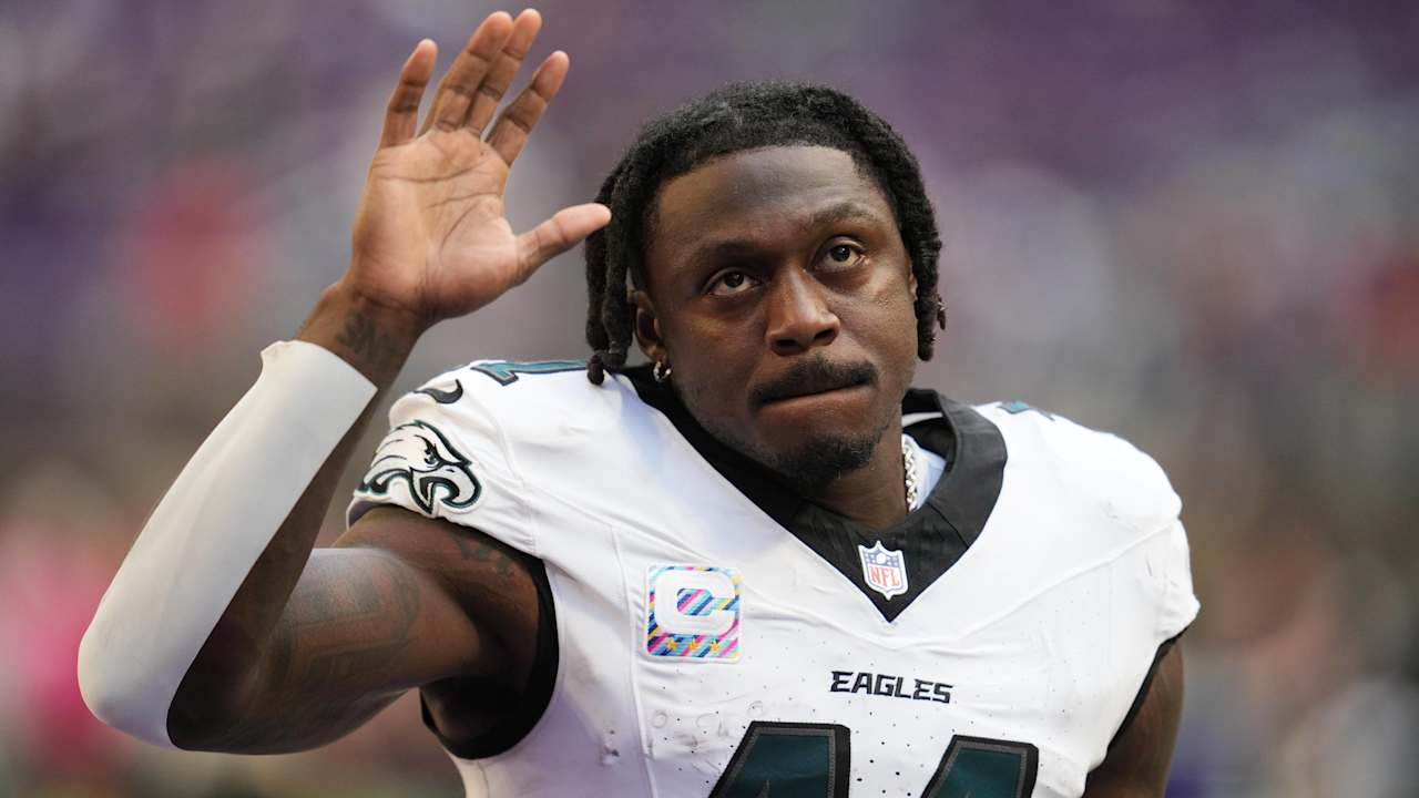 Eagles GM Howie Roseman on decision to keep A.J. Brown at deadline ...