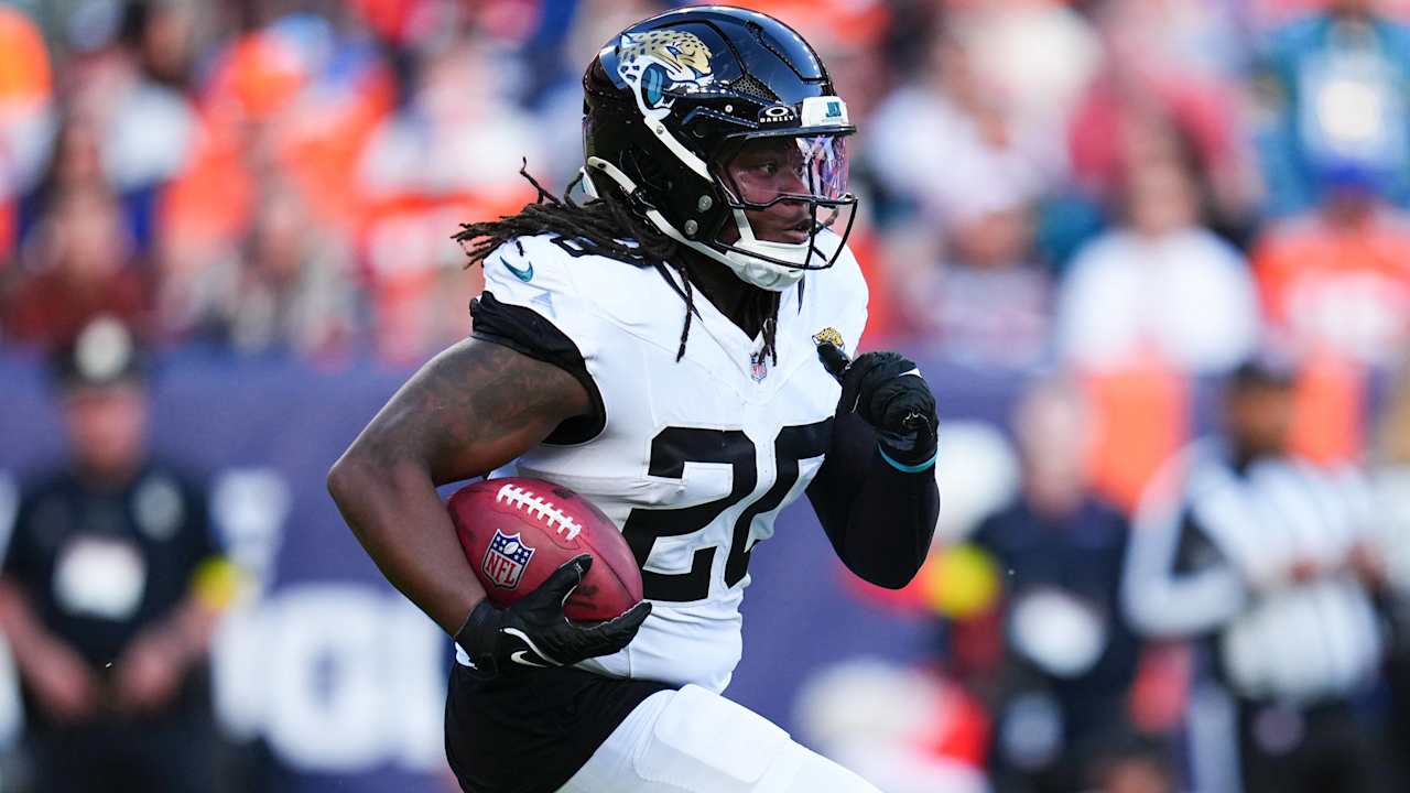 NFL news roundup: Jaguars re-sign RB DeeJay Dallas, DL Matt Dickerson