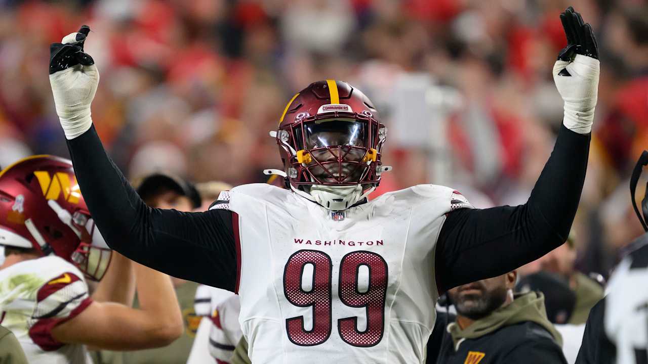 Javon Kinlaw goes into expletive-laden rant while hyping up Commanders ...