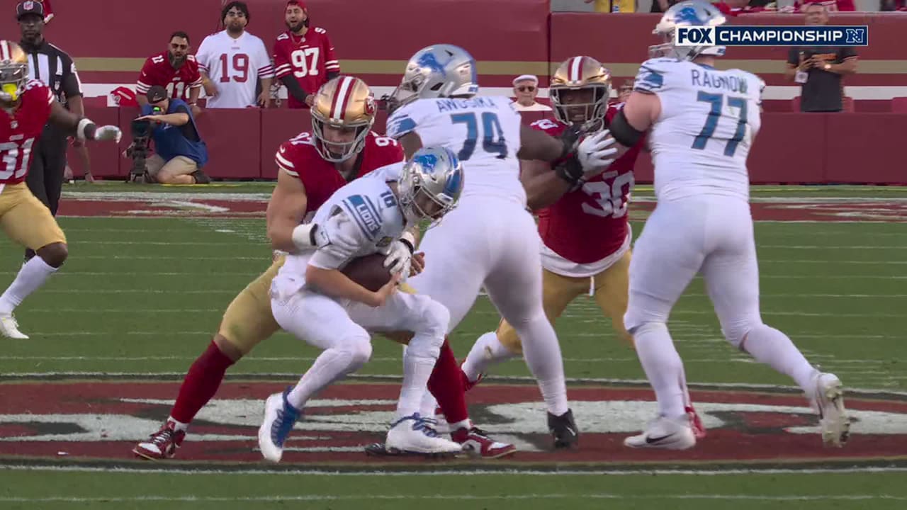 San Francisco 49ers defensive end Nick Bosa goes untouched for an easy ...