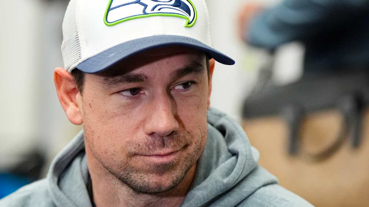 NFL news roundup: Raiders officially announce Klint Kubiak as new head ...