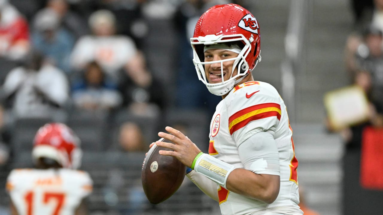 Chiefs' Patrick Mahomes ahead of first start in Green Bay: ‘If you love ...
