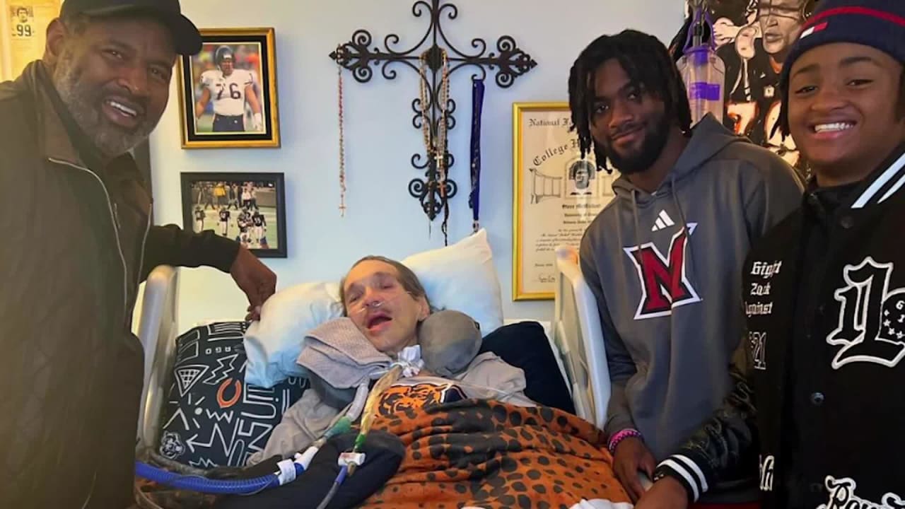 Former Chicago Bears and Green Bay Packers defensive tackle Steve ...