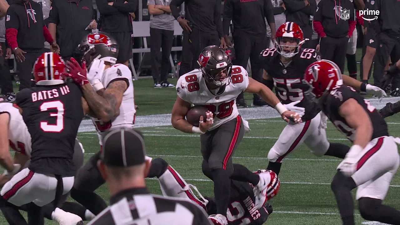 Tampa Bay Buccaneers' tight end screen play call yields 15-yard gain ...