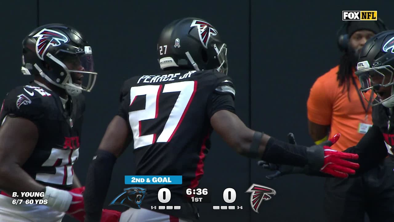 Atlanta Falcons defensive end James Pearce Jr. does the viral tiktok '6 ...