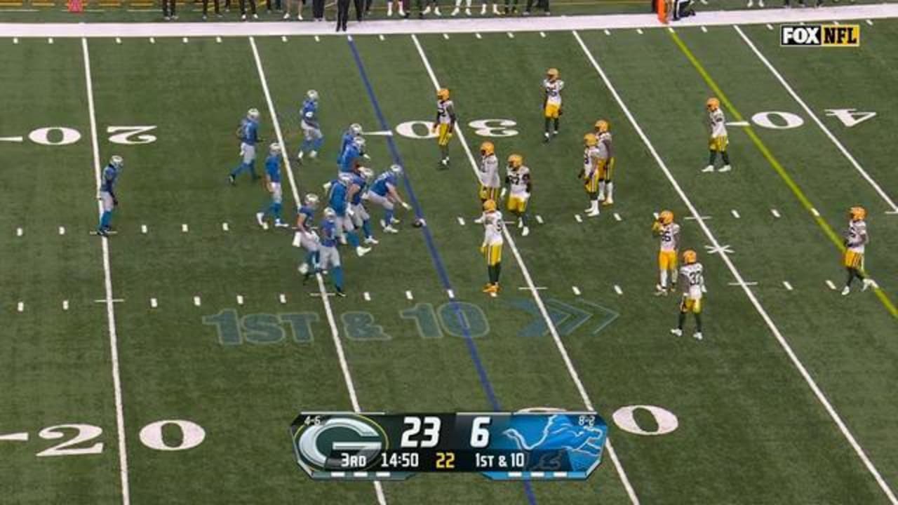 Detroit Lions running back Jahmyr Gibbs' first run of second half goes ...