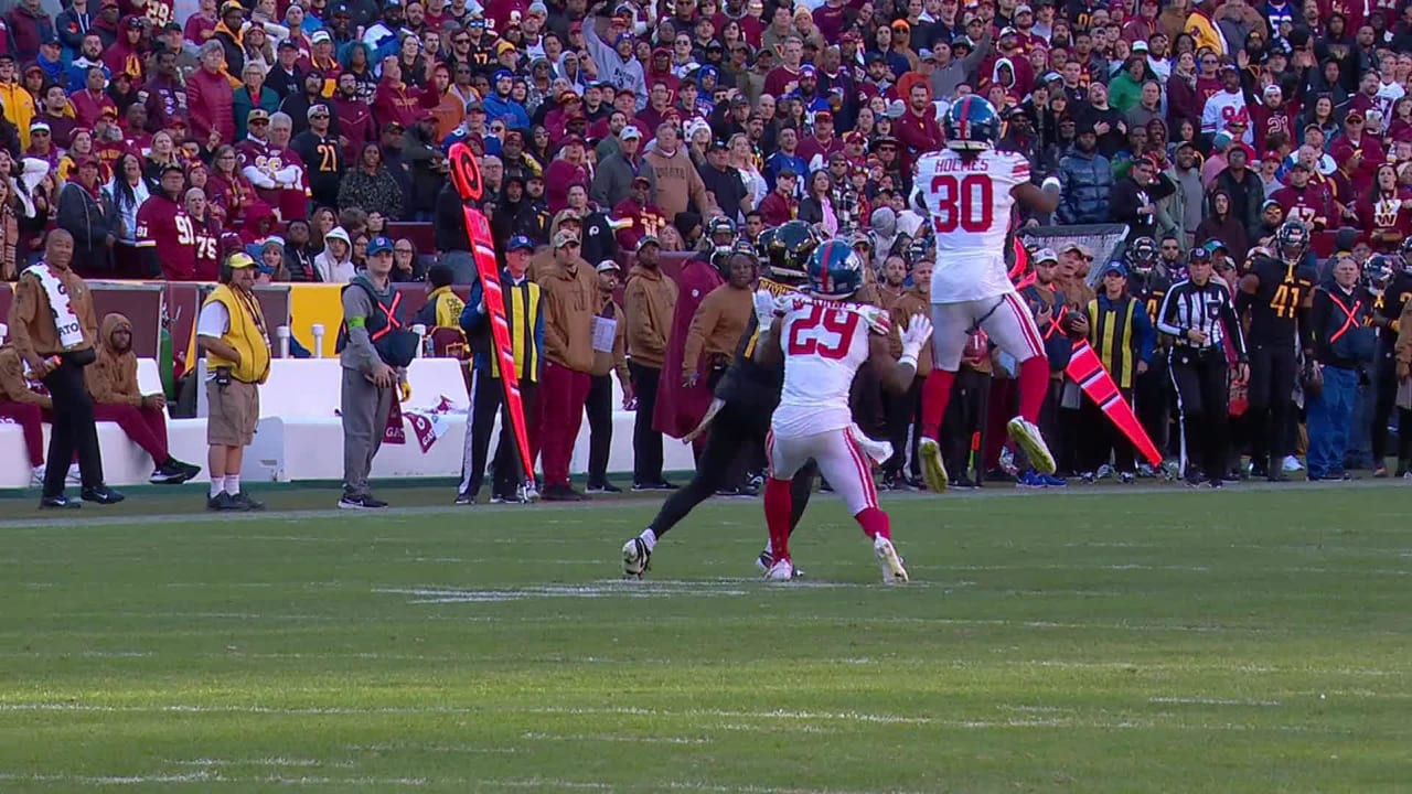 Can't-Miss Play: New York Giants cornerback Darnay Holmes Mosses ... Can't-Miss Play: New York Giants cornerback Darnay Holmes Mosses ...