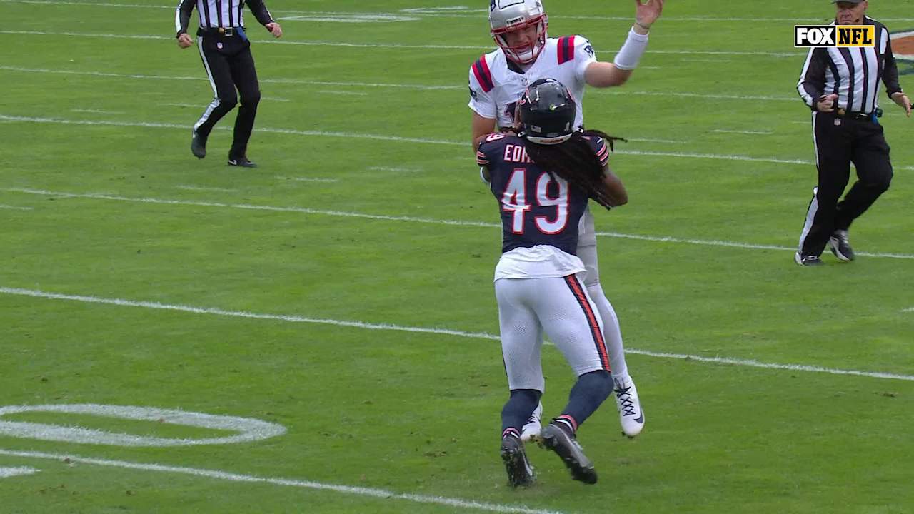 Chicago Bears pressure forces left handed pass by New England Patriots ...