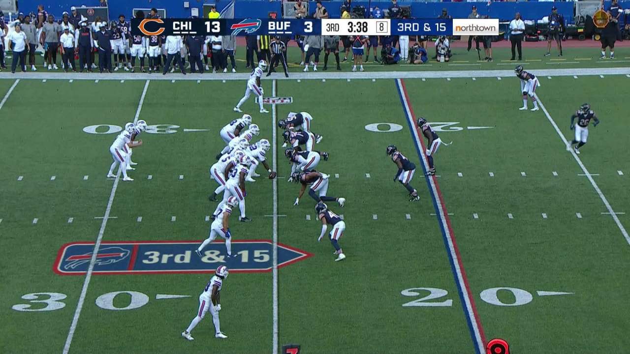 Chicago Bears defensive lineman Daniel Hardy swallows up Buffalo Bills ...