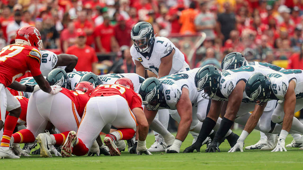 NFL: Eagles should've been penalized for false start on tush-push ...