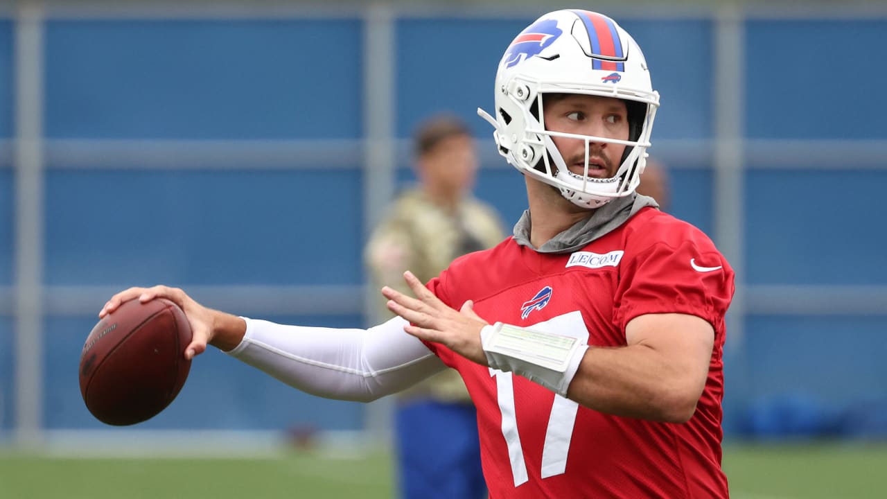 Bills QB Josh Allen working to 'clean up' throwing motion ahead of ...