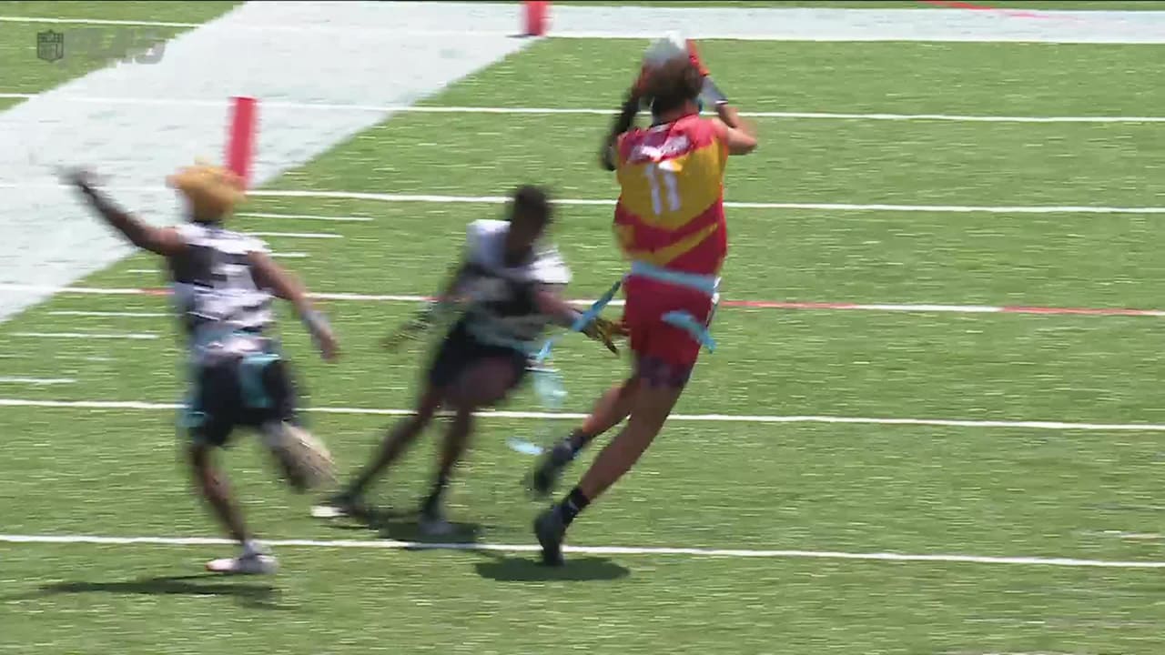 KC Shockers quarterback Gage Burgess heave somehow lands in hands of ...