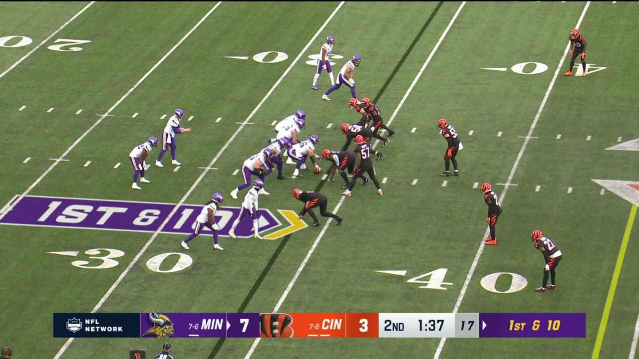 Minnesota Vikings wide receiver Jefferson uses multiple bobbles to ...