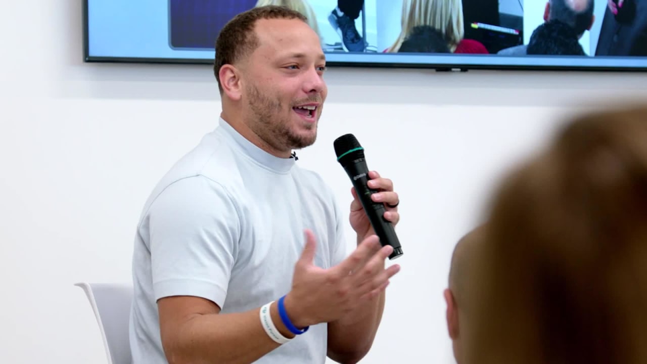 2023 Walter Payton Man of the Year Nominee: Miami Dolphins fullback ...