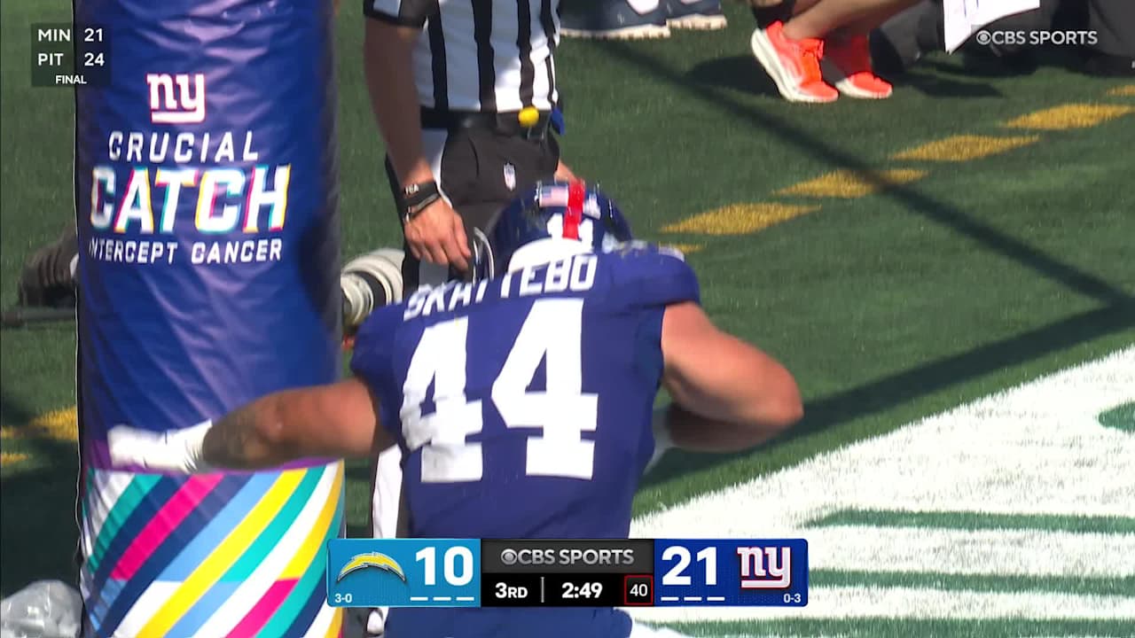 New York Giants rookie running back Cam Skattebo hits the backflip in ...