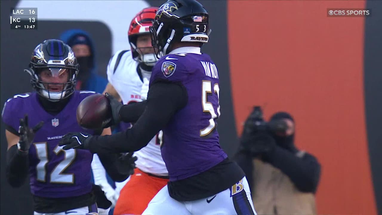 Can't-Miss Play: Baltimore Ravens linebacker Kyle Van Noy incredibly hands ball off to safety ...