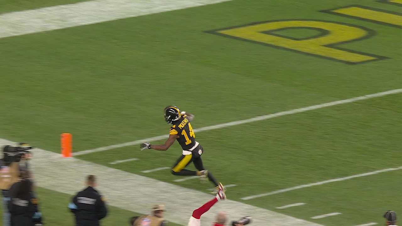 Pittsburgh Steelers quarterback Russell Wilson's 50-yard dot to wide ...