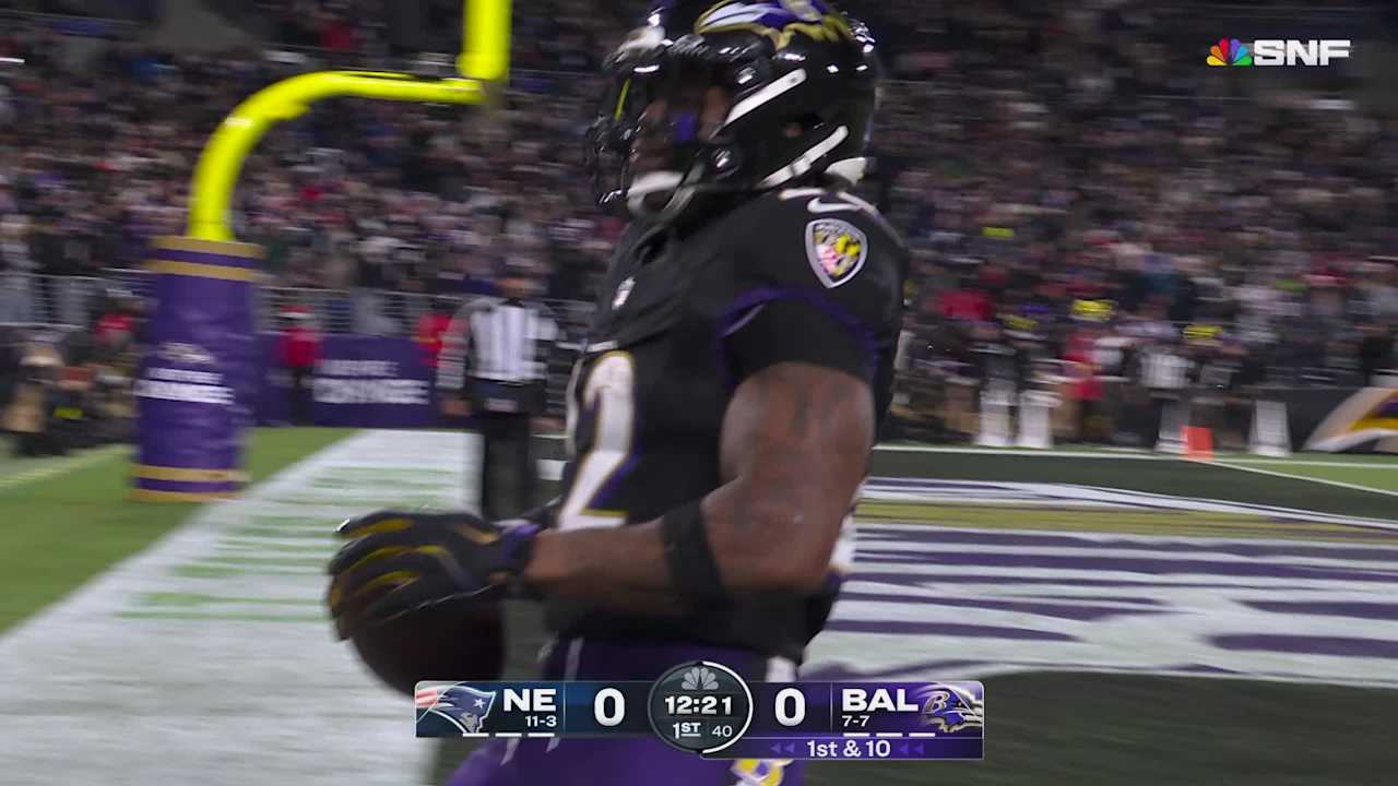Baltimore Ravens running back Derrick Henry's 11th touchdown run of '25 ...