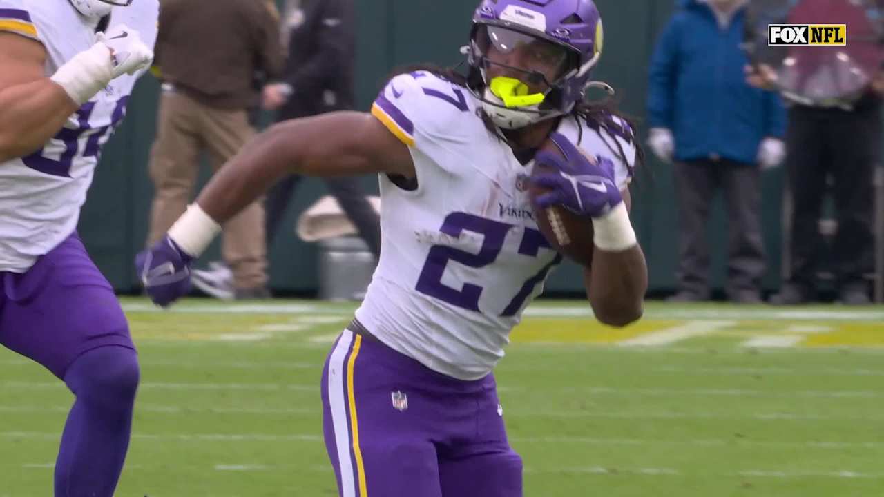 Minnesota Vikings running back Jordan Mason speeds through Packers ...