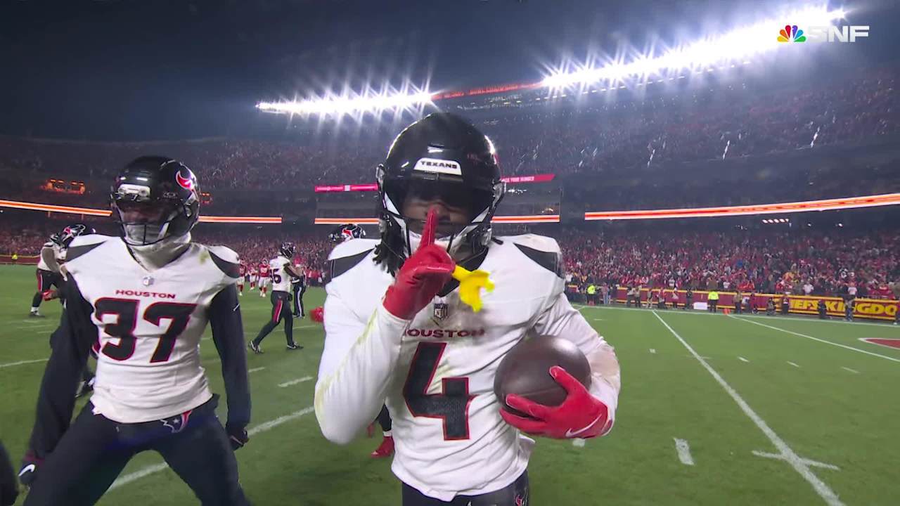 Kansas City Chiefs quarterback Patrick Mahomes LAUNCHES a deep ball ...