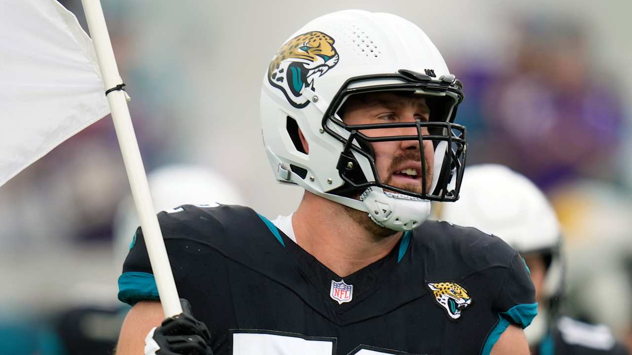 Jaguars extend LT Walker Little with three-year, $45 million deal