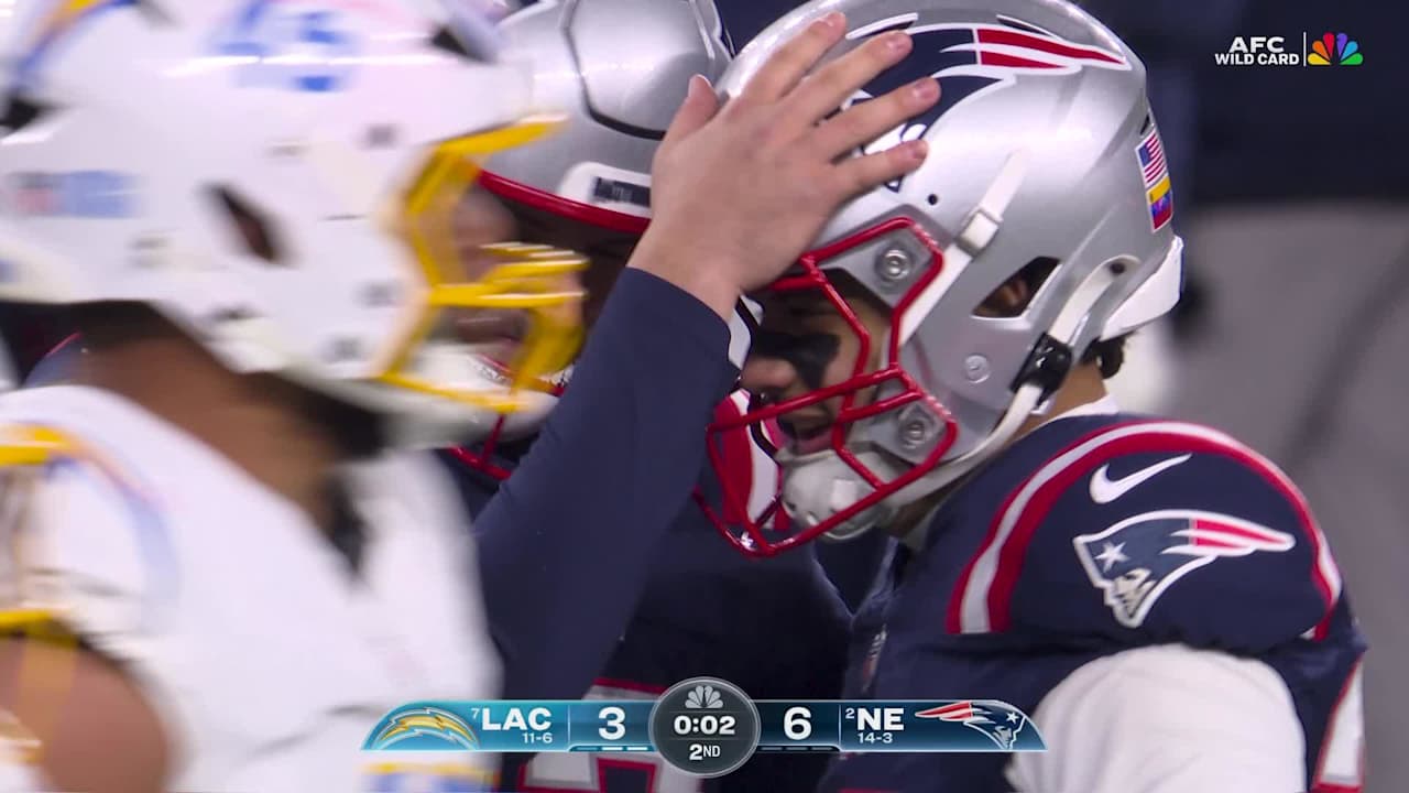New England Patriots kicker Andres Borregales' 35-yard field goal gives ...