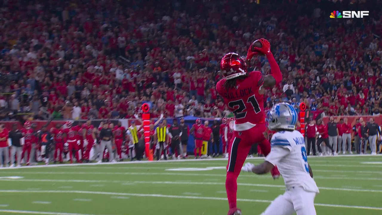Houston Texans defensive back Calen Bullock snags the seventh ...