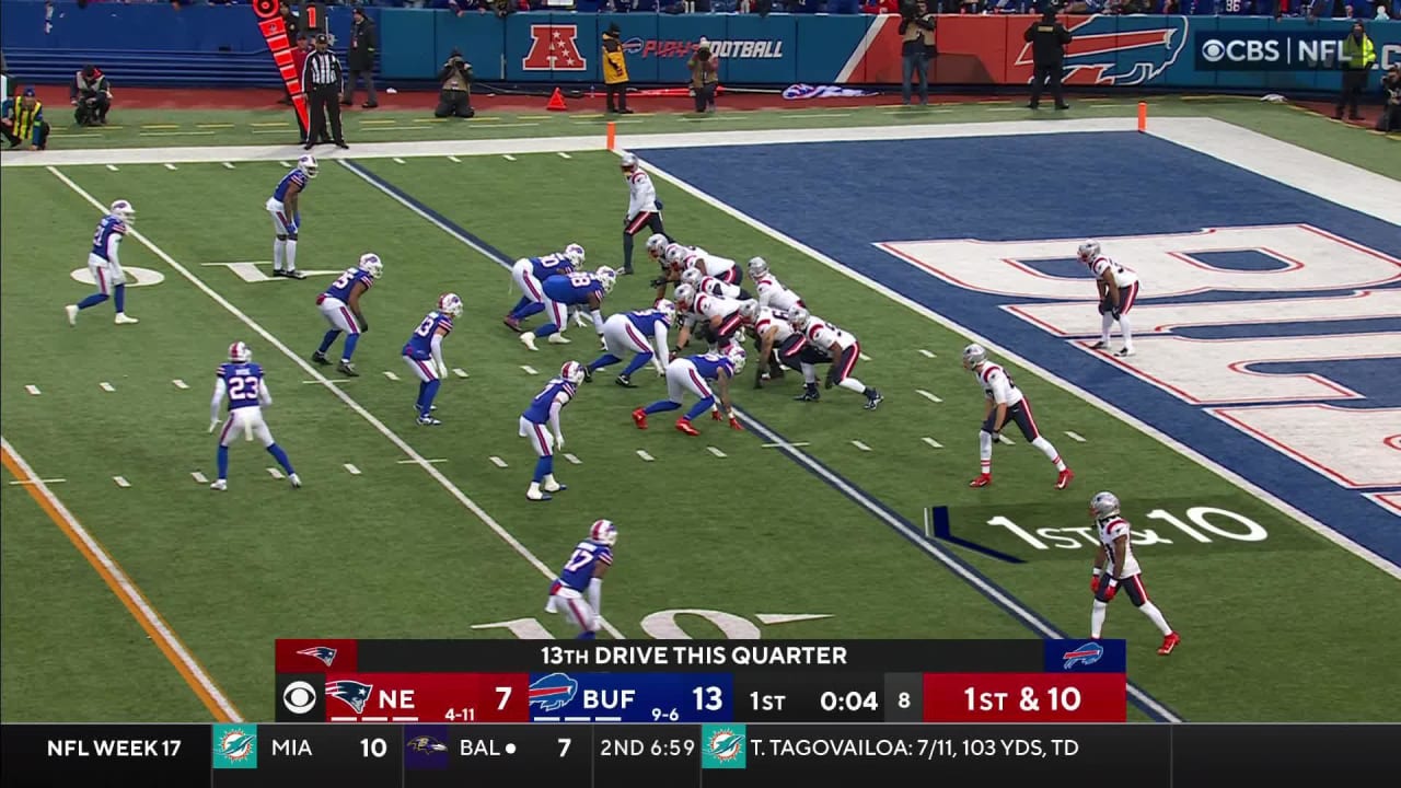 New England Patriots running back Kevin Harris bursts up the middle for ...