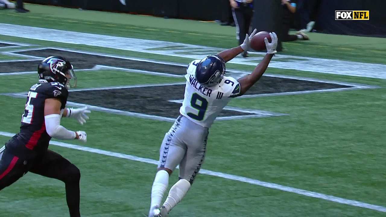 Seattle Seahawks running back Kenneth Walker lays out for TD on 17-yard ...