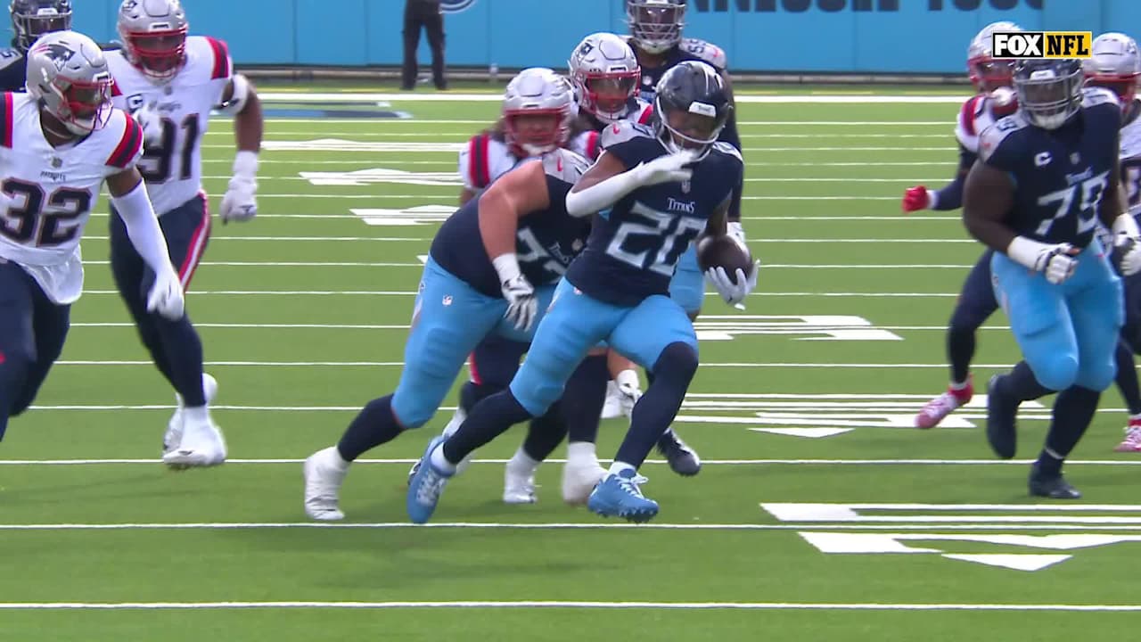 Tennessee Titans running back Tony Pollard's 32-yard burst gets Titans ...
