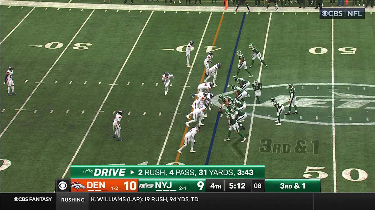 Denver Broncos blitz package sacks Rodgers late in fourth quarter