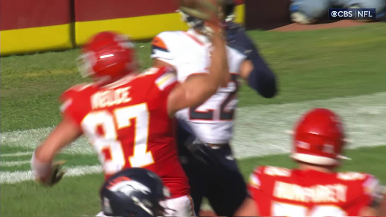 Kansas City Chiefs tight end Travis Kelce's 76th career TD catch ties him with Tony Gonzalez for ...