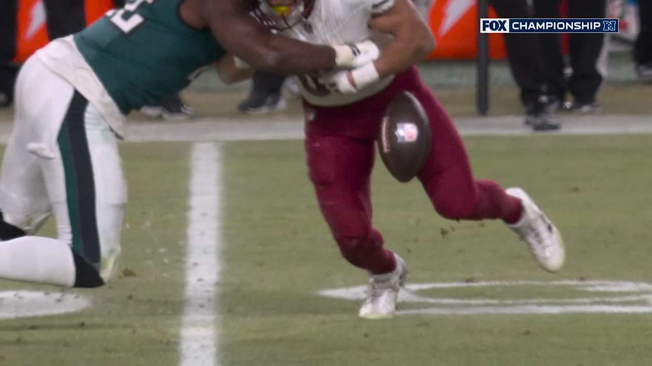 Philadelphia Eagles line backer Oren Burks' perfect 'Peanut Punch' sparks key fumble turnover by ...