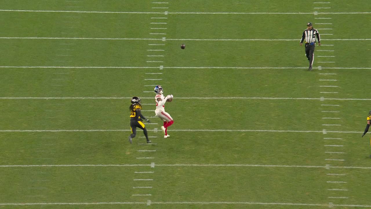 New York Giants quarterback Danny Dimes uncorks 43-yard deep ball to ...