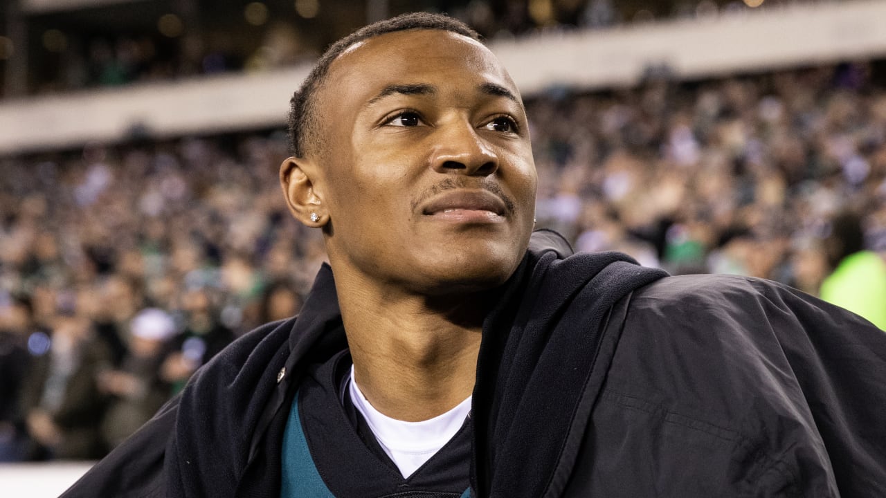 Eagles sign WR DeVonta Smith to three-year, $75 million extension