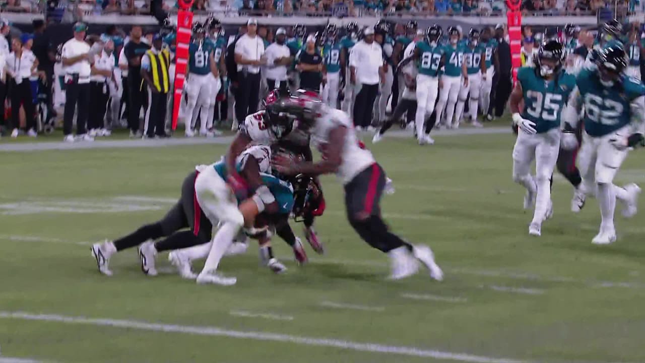 Tampa Bay Buccaneers outside linebacker Jose Ramirez's THIRD sack of ...