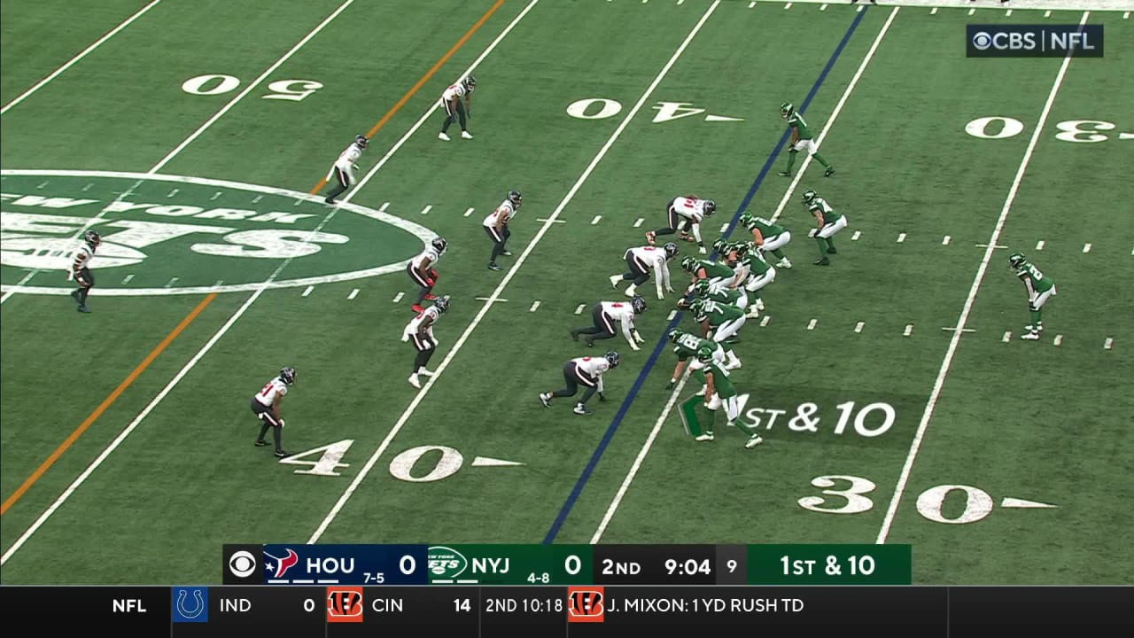 Breece Lightning! New York Jets running back Breece Hall rockets down ...