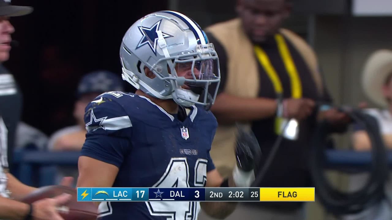 Deuce is loose! Cowboys RB Vaughn cuts it back into clear for 18-yard ...