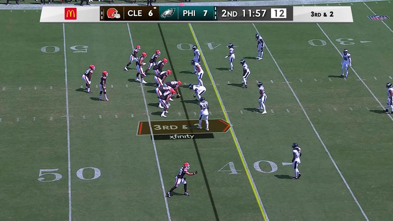 Cleveland Browns' running back Ahmani Marshall rips off 14 yards on a ...