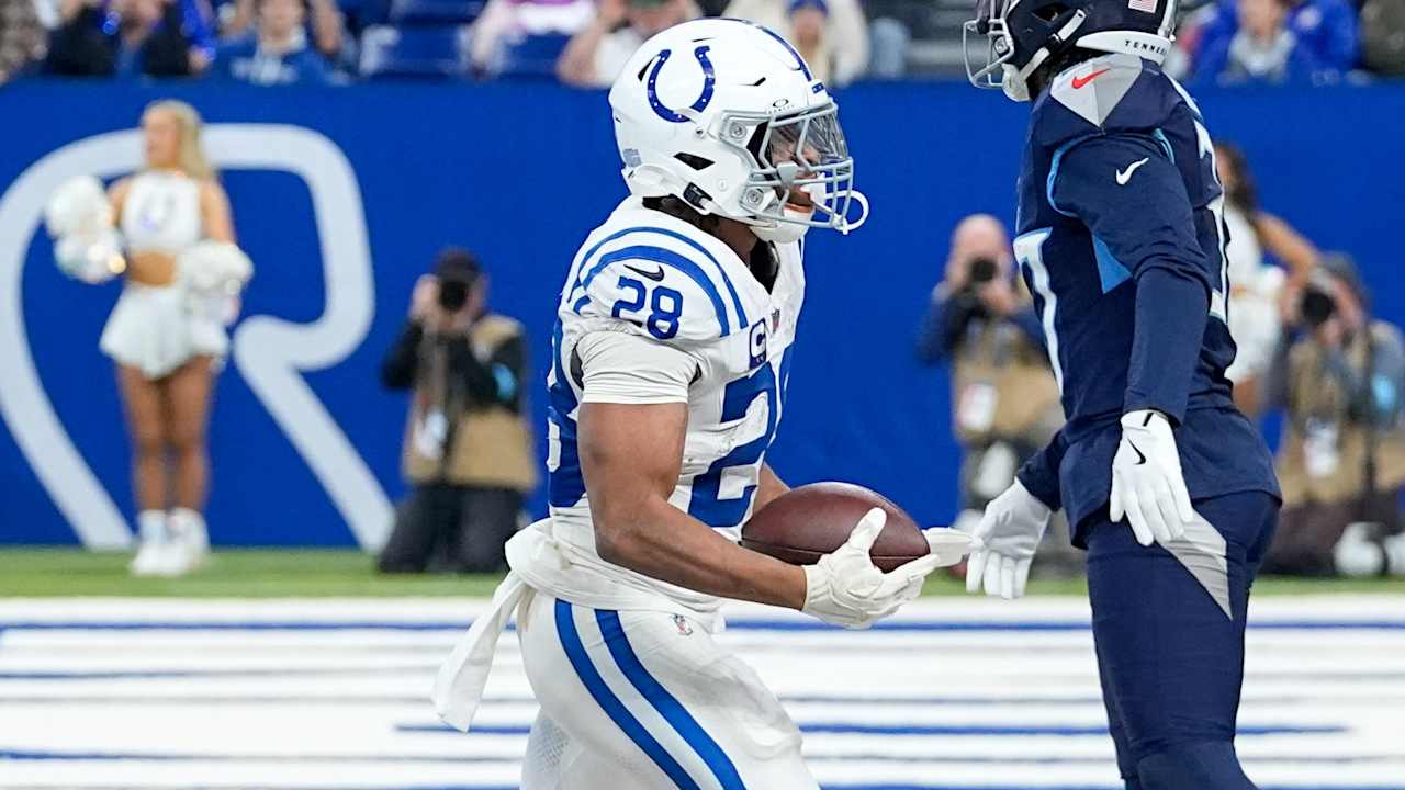 Colts RB Jonathan Taylor, Panthers RB Chuba Hubbard highlight Players ...